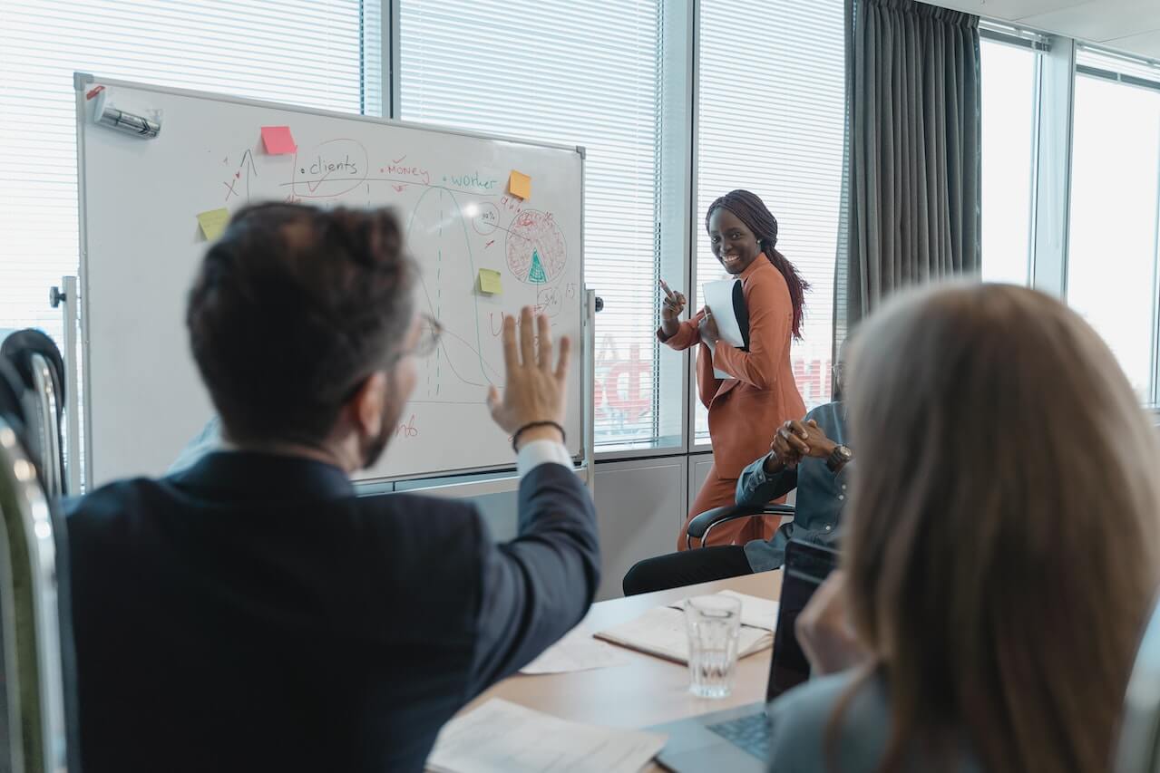 Treinamento de equipe: ideias práticas para empresas